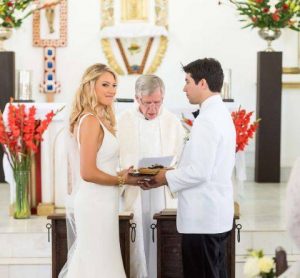 Jessica Elway - Full Bio 2022, Age, Wedding | SportsCovering